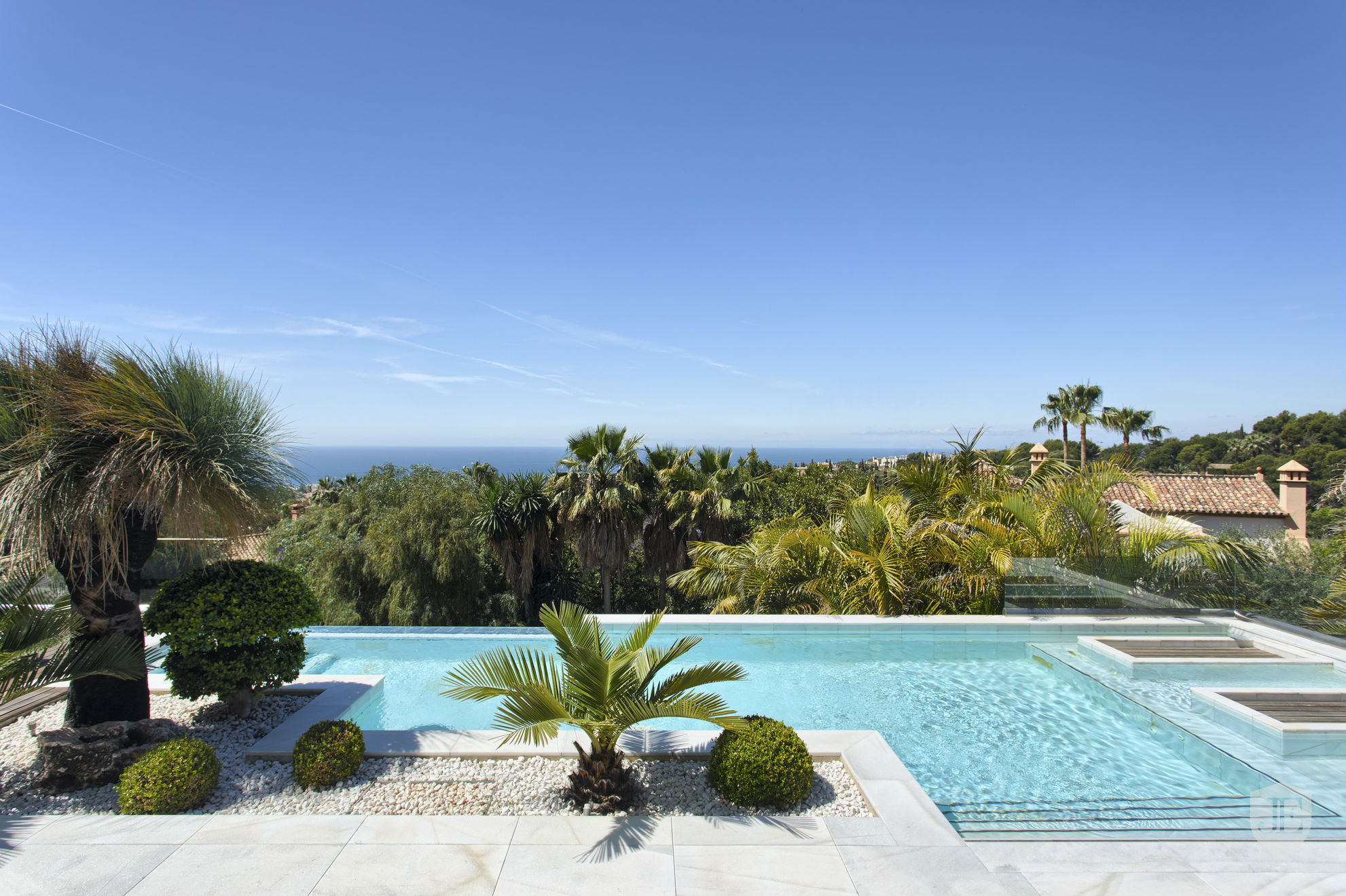Luxury villas in Marbella: Top 12 properties and taxes tips