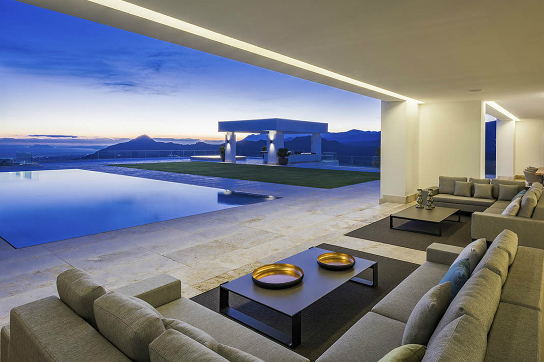 Luxury villas in Marbella: Top 12 properties and taxes tips