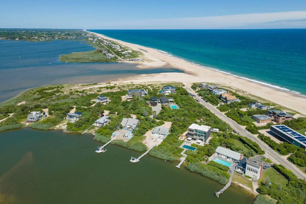 A Super Rare Find: World-class Hamptons architecture with a one-of-a ...