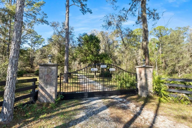 Fabulous 140-acre family compound is up for sale on Florida's Adventure ...