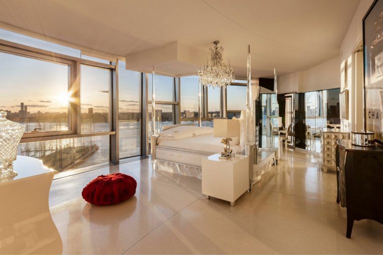 Exquisite duplex for sale next to Hugh Jackman's newly-purchased $21 ...