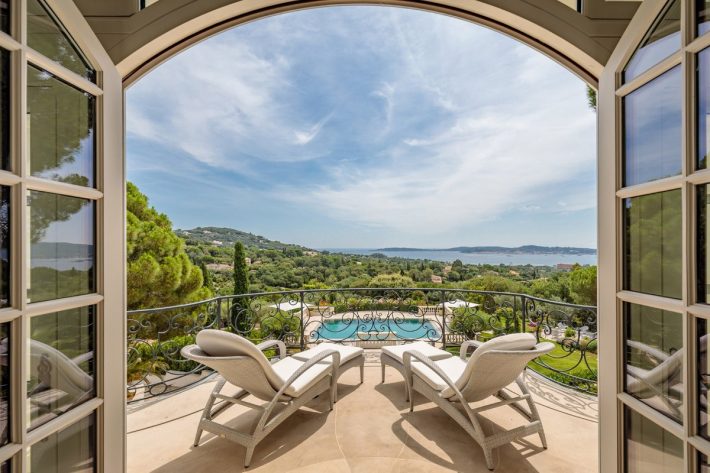 The pinnacle of luxury living: Top 5 mansions for sale now on the ...