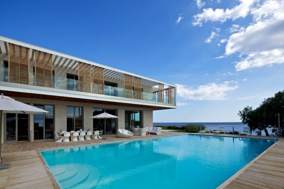 The luxury of Greece’s two Rivieras: Uncovering superb villas in Porto ...