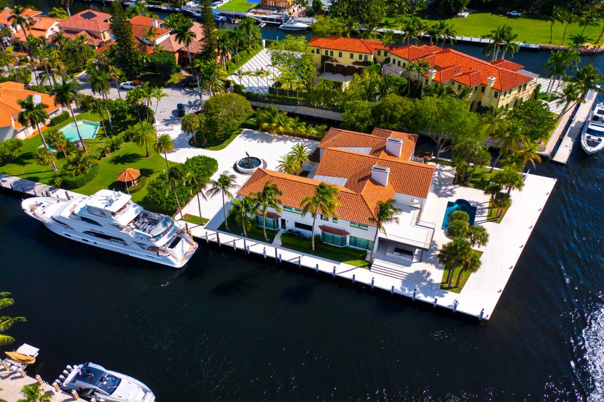 Trophy estate: A true peninsula property hits the market in Fort ...