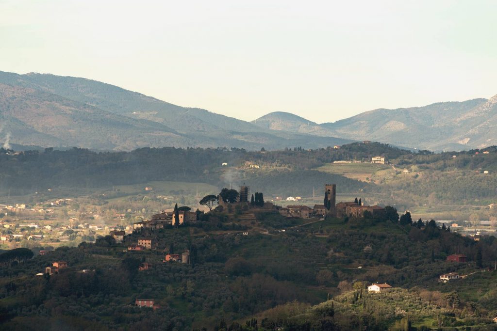 This Charming Tuscan Villa is the Latest Star of August’s Premium ...