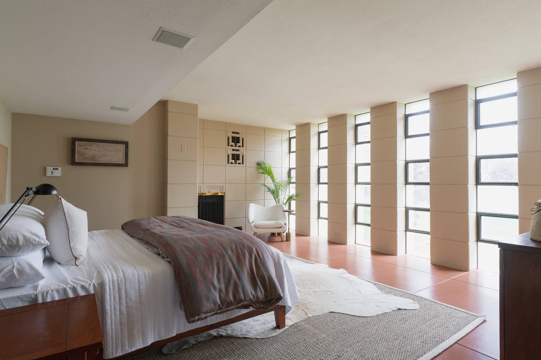 Restored Frank Lloyd Wright Mansion Hits the Market in Tulsa, USA ...