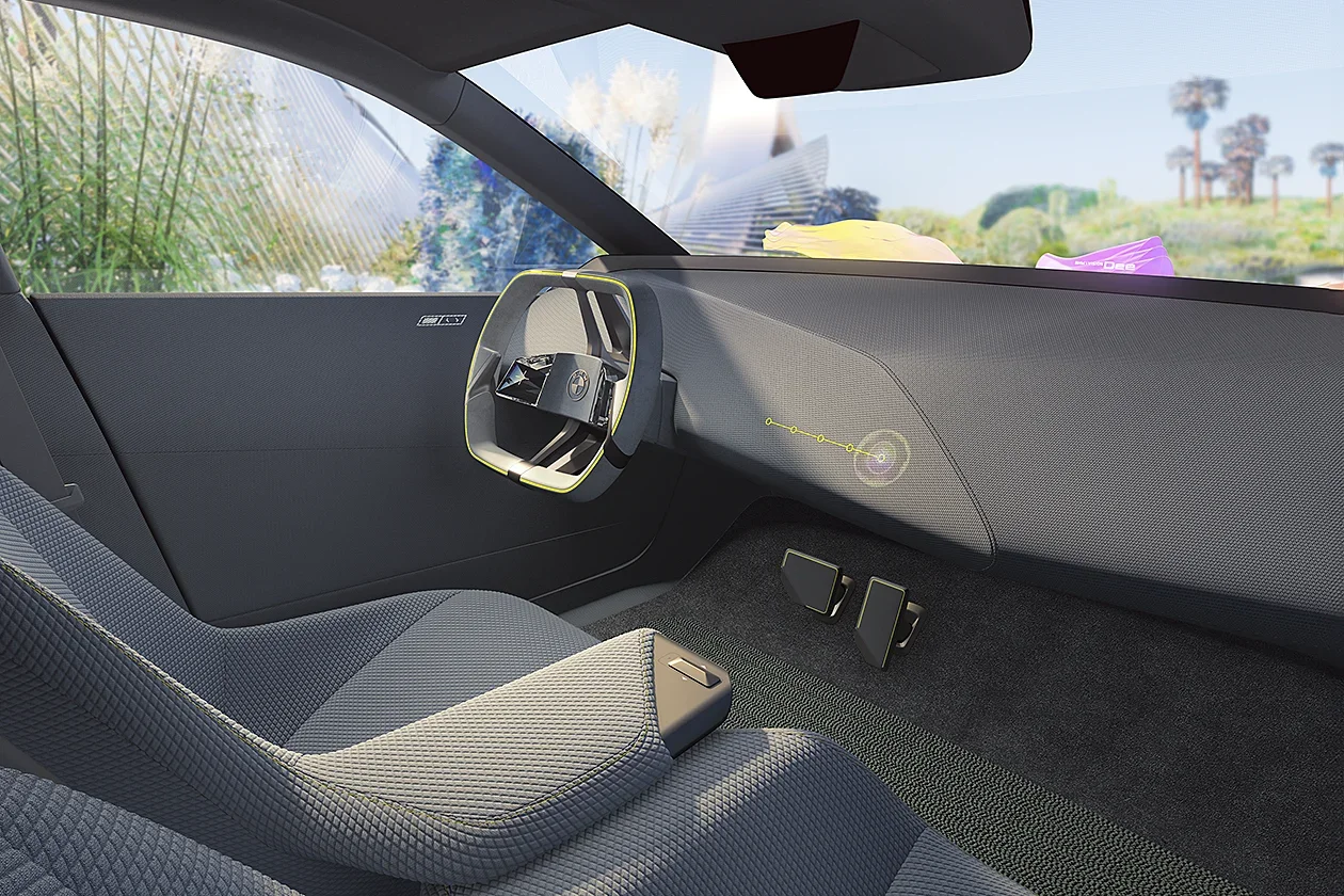 BMW iVision Dee: Merging Digital Soul with the Future of Driving ...