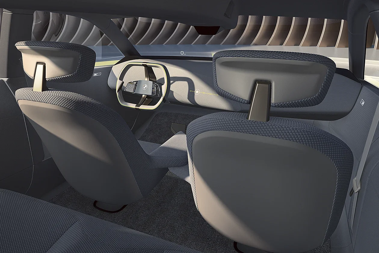 BMW iVision Dee: Merging Digital Soul with the Future of Driving ...