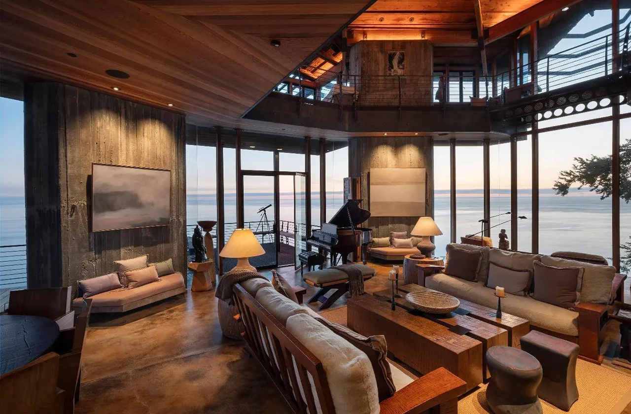 Taktsang Big Sur: Temple-Inspired Residence Overlooking Dramatic Ocean ...