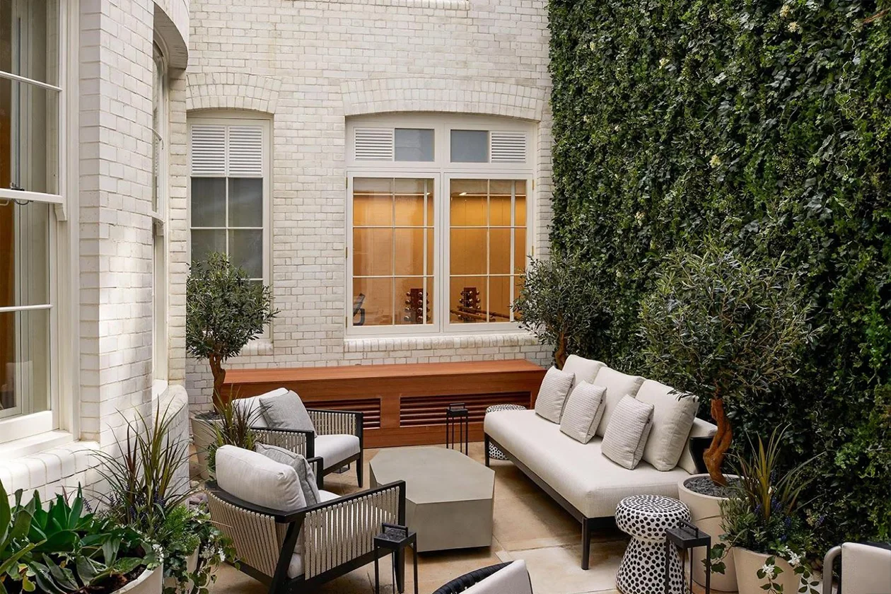 33 Portland Place: Meet the Iconic London Mansion Fusing Rich History ...