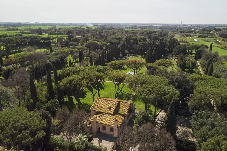 Historic Villa Appia Antica for Sale in Europe’s Second Largest Urban ...