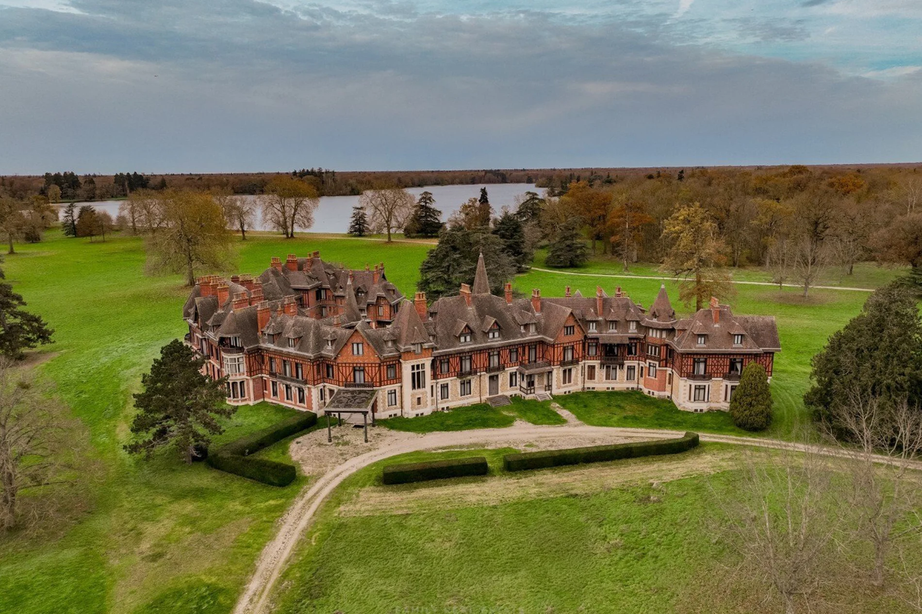 The Rothschild Legacy: Château d'Armainvilliers, a €180M Royal Property ...